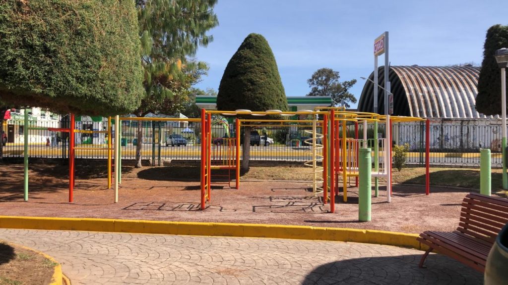 DIF MUNICIPAL REALIZA MANTENIMIENTO AL PARQUE RECREATIVO EL CARACOL ...
